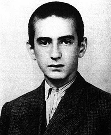 Elie Wiesel - Holocaust Child Survivor